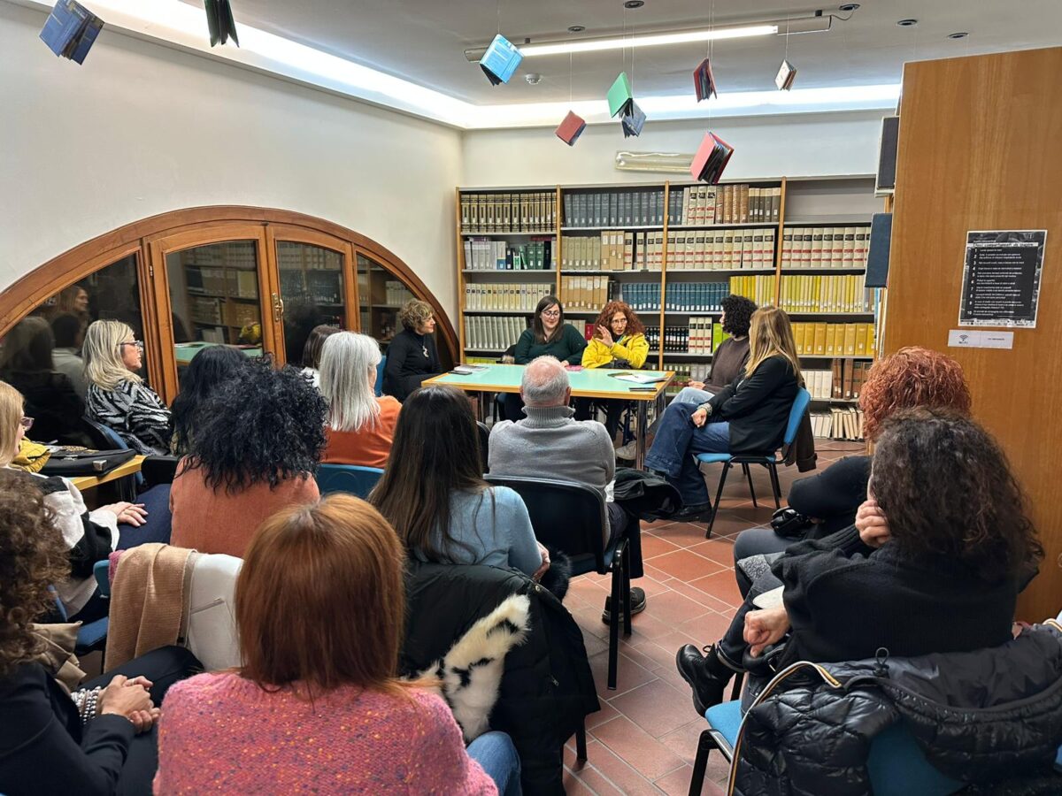 "Amori Unici" presentato ad Anagni: il romanzo di Sabrina Tutoli sulla ...